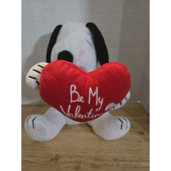 Peanuts | Toys | Snoopy Valentines Day Limited Edition 224 Cvs Be My ...